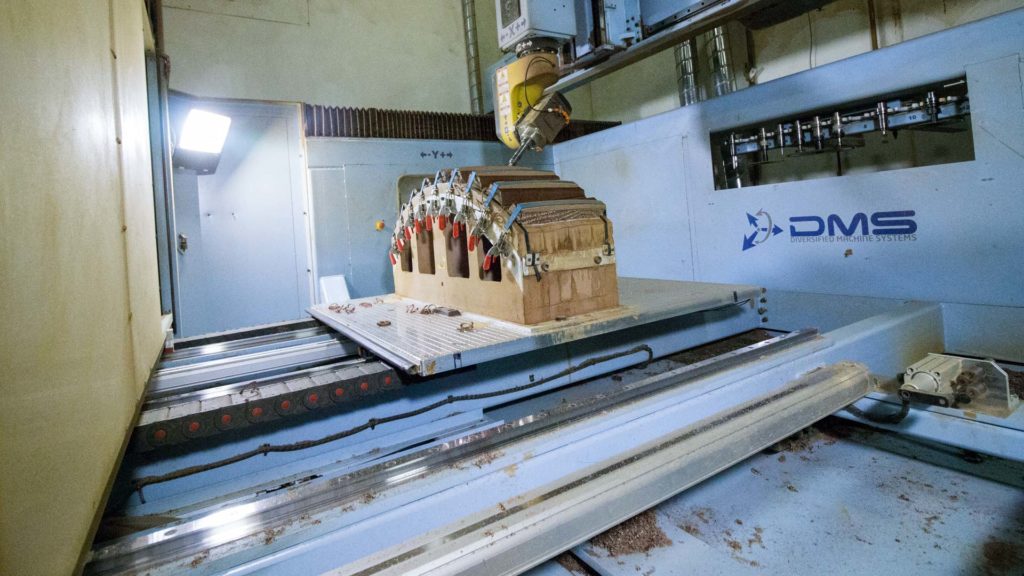 DMS Large-Envelope 5-axis Router - MachineTek